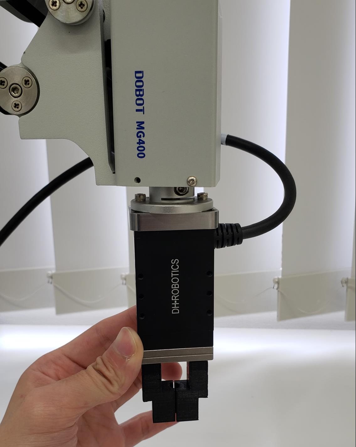 [DH-Robotics] MG400用 PGSE-15-7グリッパー導入方法 – TechShare FAQ